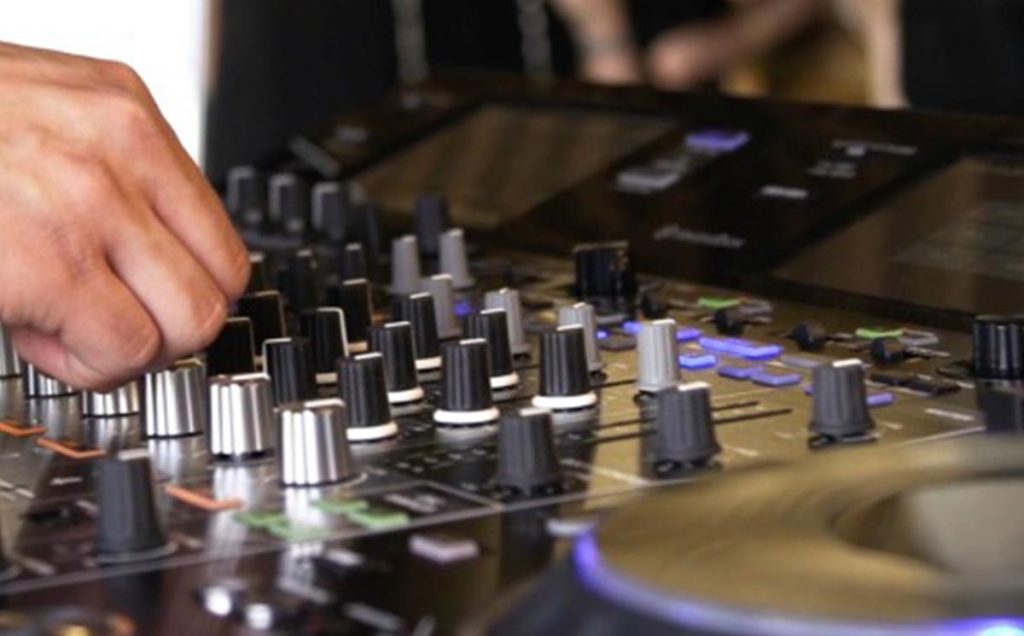 Console DJ: i Migliori Controller per DJing